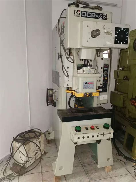 CHIN FONG 25ton C frame press machine, model OCP-25_CHIN FONG press ...