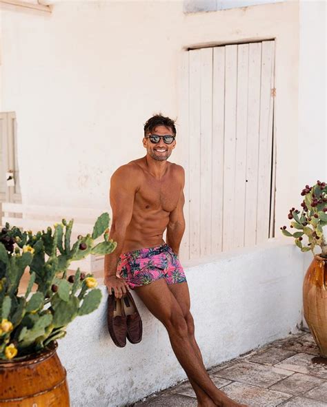 Neighbours Hunk Tim Robards Lpsg