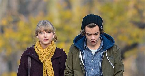 Taylor Swift e Harry Styles namoraram por um mês de dezembro de 2012