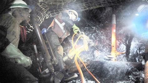 100 Mine Workers Trapped Underground