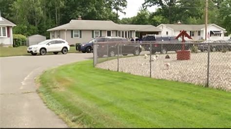 Un Adolescent De 15 A Batut La Usa Unei Case Dar A Gresit Adresa Ce A