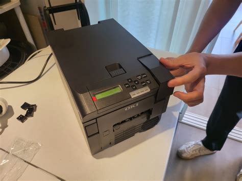 샌드위치제조 업체 오키라벨프린터 Pro330s 설치사례 컬러라벨프린터 컬러스티커인쇄 커피차스티커제작 연예인조공스티커