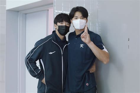 위니 On Twitter 롯데자이언츠 조세진 윤동희 사진 다시 열어보니 너네 너무너무 귀엽다 ㅠㅠ Ibnwazsp8n Twitter