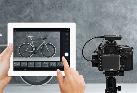 Tether Tools - Wireless Image Transmitters | Moment