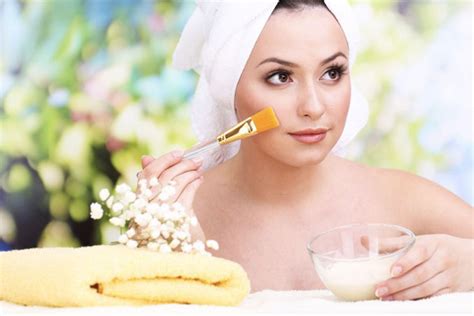 Maschera Viso Al Miele Per Pasqua Un Effetto Cleopatra Life People Mag