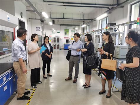 新加坡国立大学一行参观访问 化工技术市级实验教学示范中心 天津大学