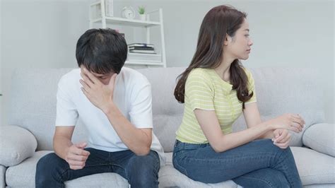 Divorce And Quarrels Couples Are Desperate And Disappointed After