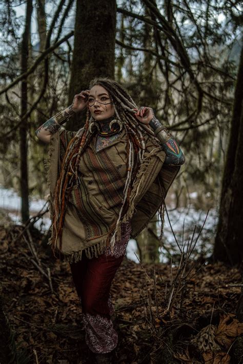 Hoddi Hooded Wool Poncho Desert Sand Tribal Cashmere And Acrylic Wool