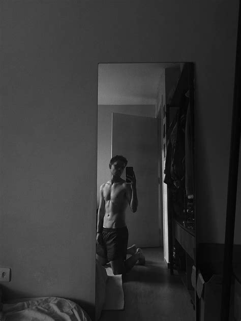 📷