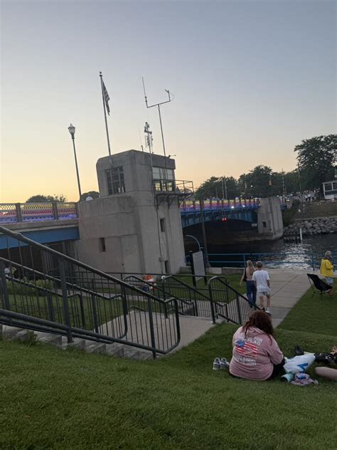 Cassandra Poniatoski