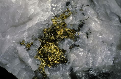 Traits Of The Best Gold Mining Stocks