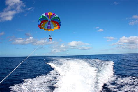 Parasailing In Hi Natural Landmarks Parasailing Landmarks