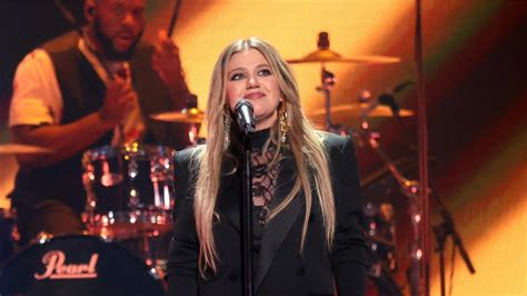 Kelly Clarkson Reveals If Romance Is In Her Future Iheart