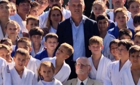 George Teşeleanu va candida împotriva lui Cozmin Guşă la şefia