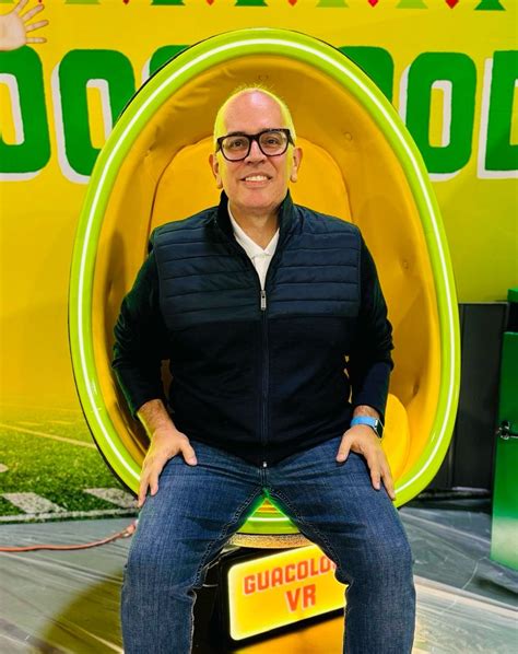 Minding My Own Avocado Business 💚 Alvaro Luque