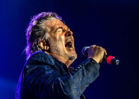 Miguel Mateos Sinfónico En El Luna Park La Negra