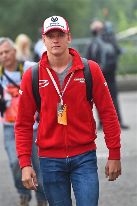 Fausse interview de Michael Schumacher Décision drastique suite à la parution de l article