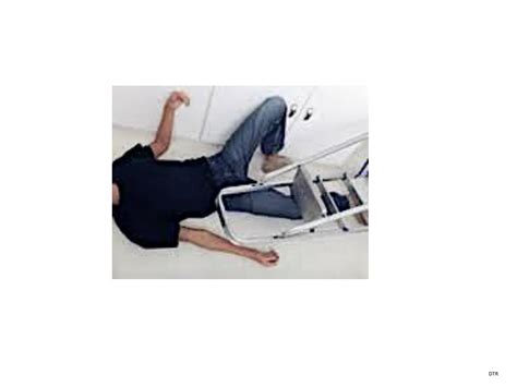 Ppt 7 La Victime Se Plaint D Un Malaise Powerpoint Presentation