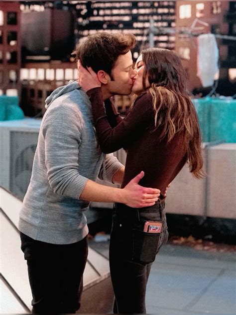 Creddie Kiss Icarly Carly And Freddie En 2024 Famosos