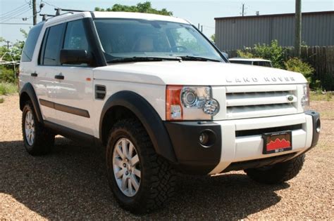 Land Rover LR3 - Information and photos - MOMENTcar
