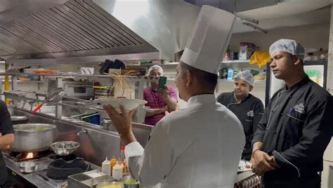 Chef Durga Khadka Linkedin‘de Training Hotels Chef