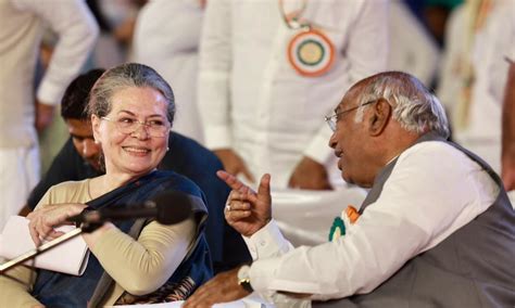 Mallikarjun Kharge Congress खड़गे की क्या किसी बड़े रोल की तैयारी