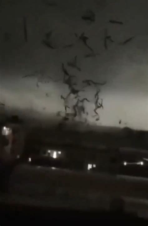 Passagem De Tornado Em Cidade Chinesa Deixa Cinco Mortos E Fere Outros