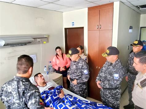 Policía Ecuador on Twitter RT CmdtPoliciaEc En el Hospital de