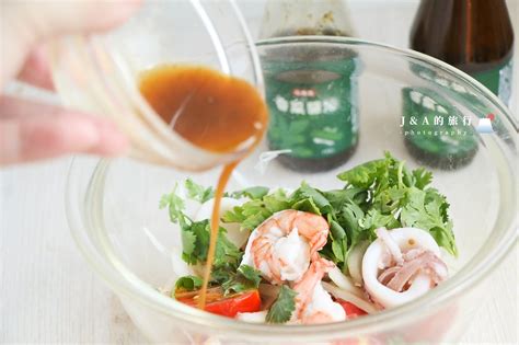 【食譜】高慶泉蛋蛋的醬油、香菜醬油 用全聯買得到的特色醬油做四種料理 Janda的旅行