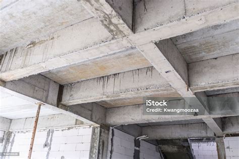Struktur Balok Beton Di Lokasi Konstruksi Bangunan Rumah Foto Stok