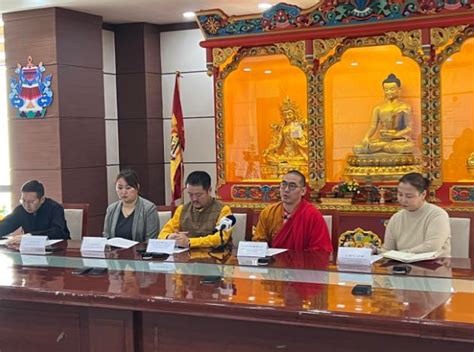 СҮХБААТАР Ахмадууд аймгийнхаа ойд 12 сая төгрөг хандивлав Сүхбаатар аймаг