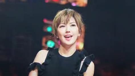Stefanie Sun Sang A Song Full Of Exotic Feelings 孙燕姿与素人团合唱《神奇》，充满异域风情的