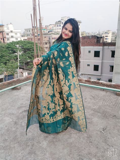 Labonno Chowdhury Labonno Chowdhury • Instagram Photos And Videos