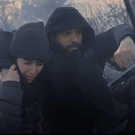 صورة متداولة لـ تيم حسن و زينة مكي من فيلم الهيبة Et بالعربي