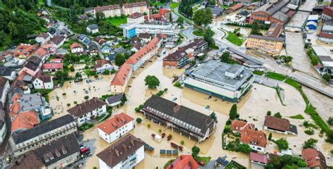 Powódź w Słowenii PCK dziś z Polski wyruszy pierwszy transport z