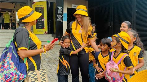 Vinu Siriwardana ඒ ආදරේ මට මහමෙරක් තරම්♥️ ස්තූතියි ඔයාලා හැමෝටම මට