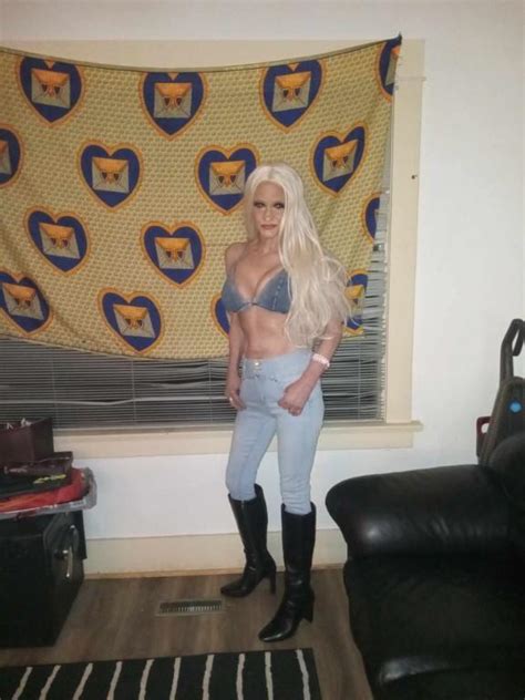 Shes Soo Sexy So So Seductive And Shes All Yours With One Text Calgary