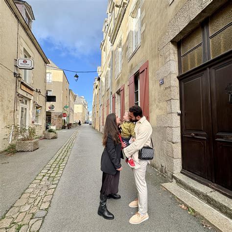 Bangkok • ბანგკოკი ბანსი რომელიც დღის ნებისმიერ დროს ნებისმიერ ამინდში და ნებისმიერ ადგილას