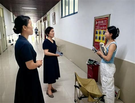 院领导走访慰问暑期留校学生 国际教育学院
