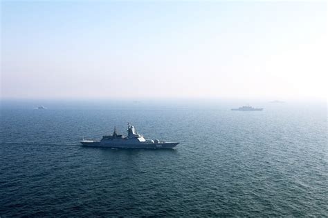 Russian Corvette Stoykiy With The Iranian Moudge Class Frigate Jamaran