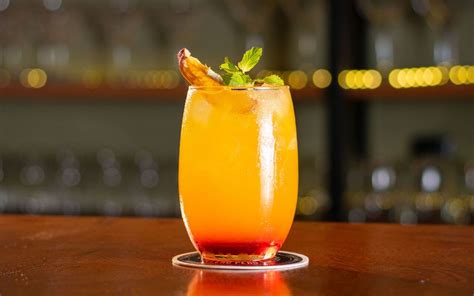 Cócteles Sin Alcohol Gastrobar La Fabrica En La Antigua Fabrica Gal