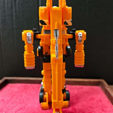 Generation 1 Transformer Architect Grapple S