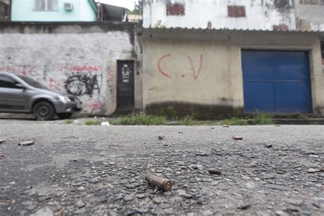 Segue A Guerra Sem Fim No Morro Dos Macacos