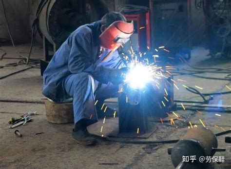 电焊厂劳保鞋采购建议 知乎