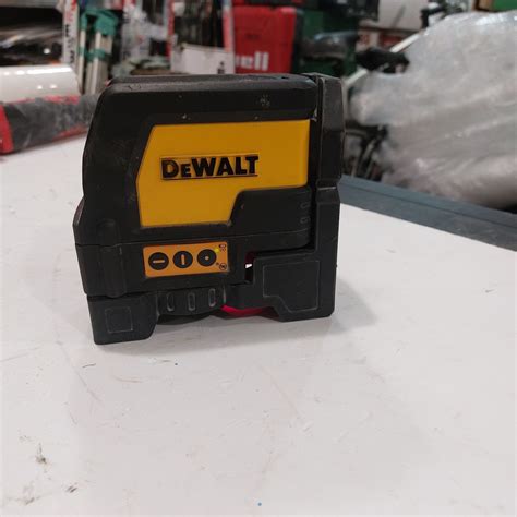 Линеен лазерен нивелир Девалт Dewalt Dw0822 гр Пловдив Кършияка • Olx Bg