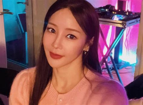 가수 미나 오늘22일 모친상남편 류필립 빙모상 Kollo