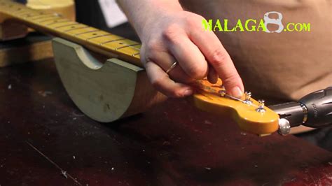 Cómo cambiar Cuerdas Guitarra Eléctrica tipo Fender Tutorial Español