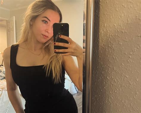 Emilycc Cries Out Claiming Being A Live Streamer Has Hindered Her