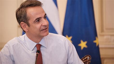 Θεσσαλονίκη Ξεναγήθηκε στα νέα γραφεία της Pfizer ο Μητσοτάκης φωτο