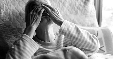 46歲男推75歲母撞地害死她 曾撂話：我是孽子開庭痛哭獲輕判